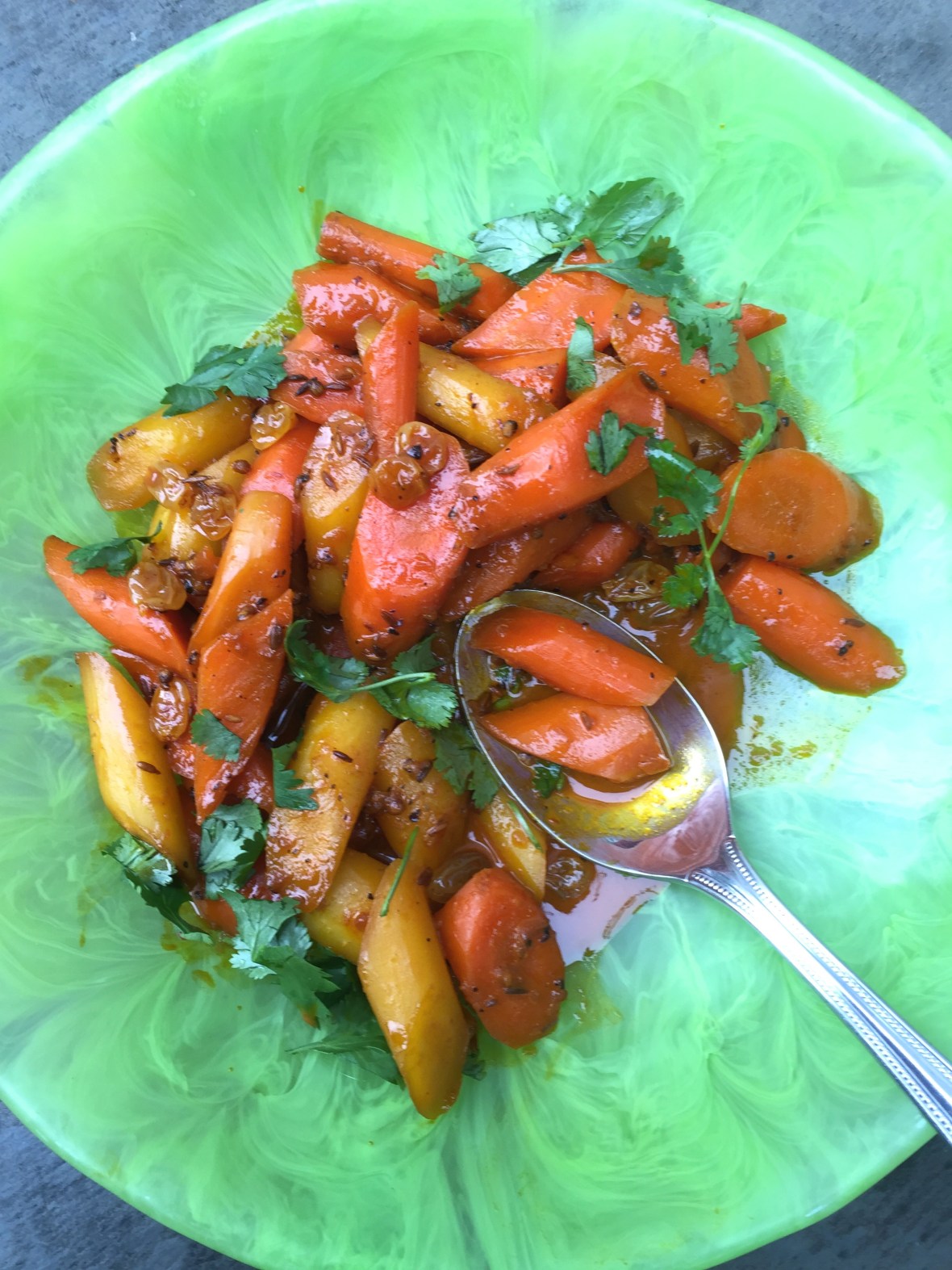 Middle Eastern Style Braised Carrots | the ripe earth